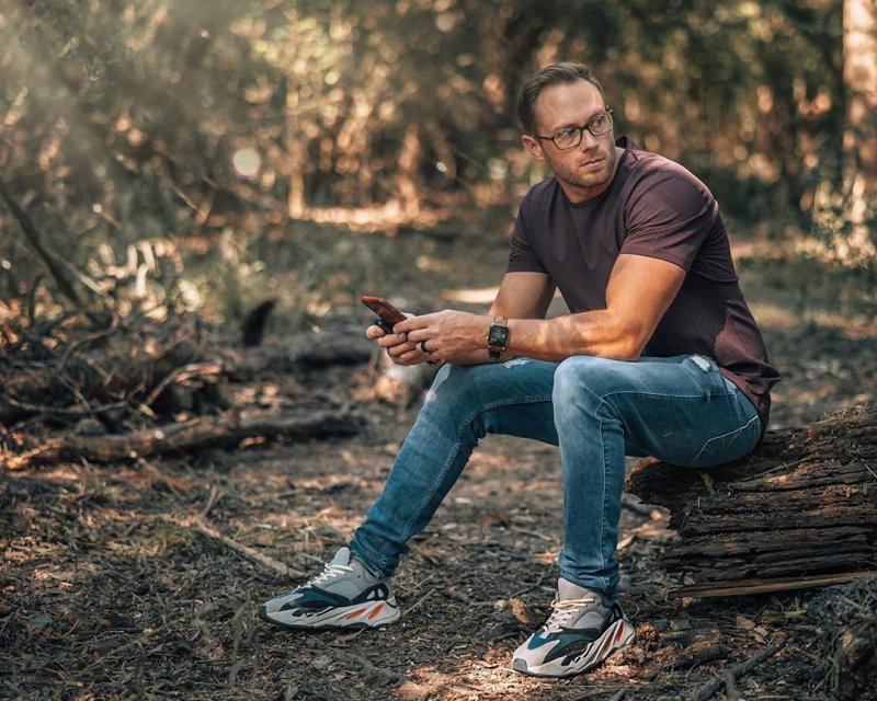 'OutDaughtered': Adam Busby Model-Like Photoshoot Catches Fan Attention ...