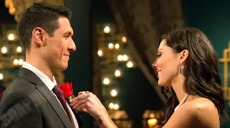 'The Bachelorette': John Graham Engaged - Becca Kufrin Season 14 ...