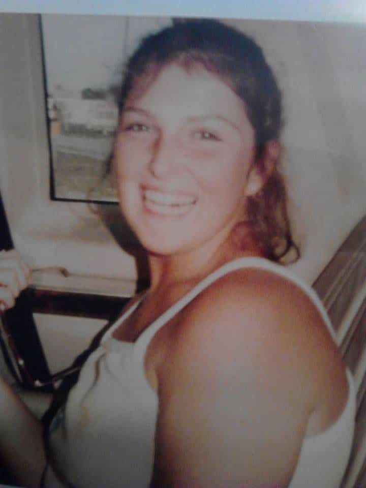 90 Day Fiance: Angela Deem a Stunner in Her Younger Years - See Pic ...