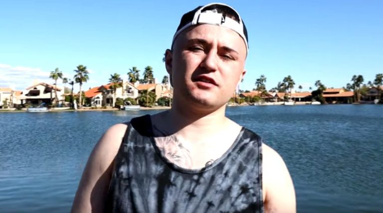 'Unexpected': Max Schenzel Exposes Himself for Attention? | Soap Dirt