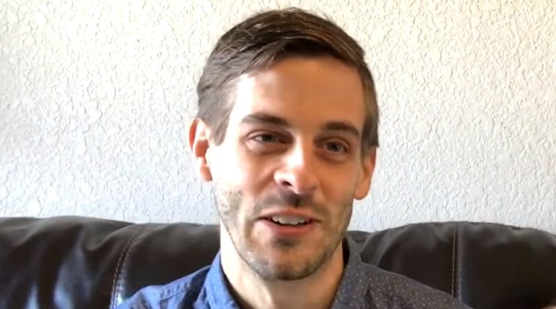 'Counting On': Derick Dillard Talks Making a Living as a Stripper ...