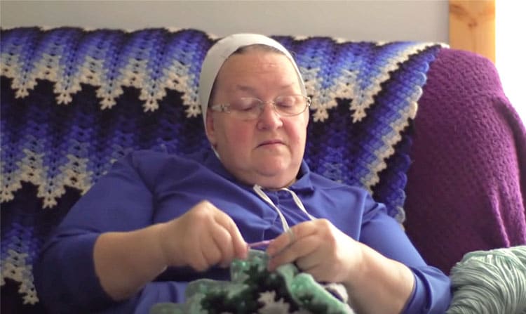 'Return to Amish': Mama Mary Schmucker Breaks Amish Rule | Soap Dirt