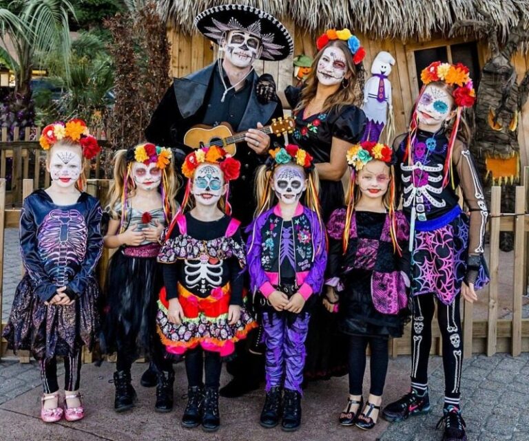 'OutDaughtered': The Busby's Slay Halloween | Soap Dirt