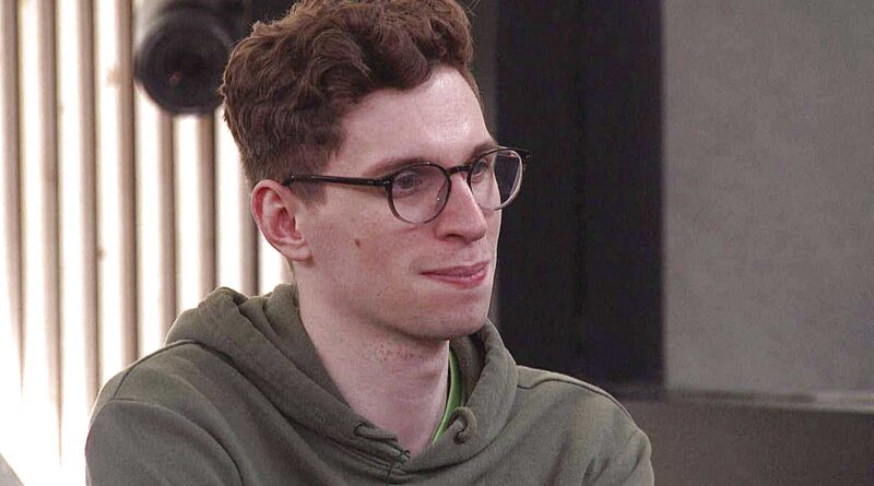 'Big Brother' Veto Meeting: Michael Plays PoV - Changes Nominees ...