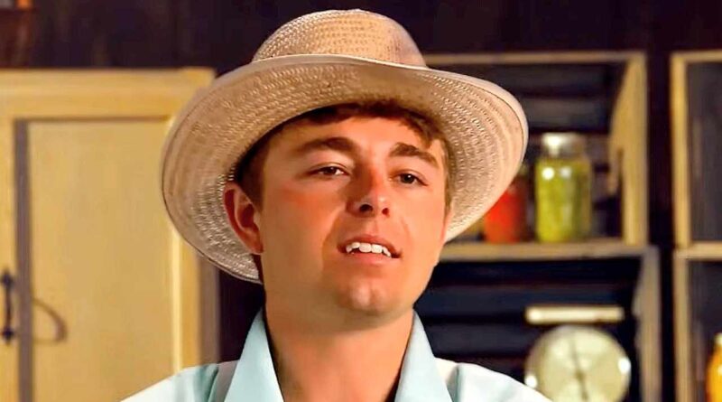 ‘Return to Amish’: Daniel Miller’s Yoga Anxiety | Soap Dirt