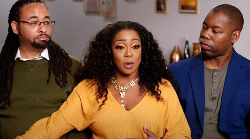 'Seeking Brother Husband': Kenya & Carl's Awkward Conversation | Soap Dirt