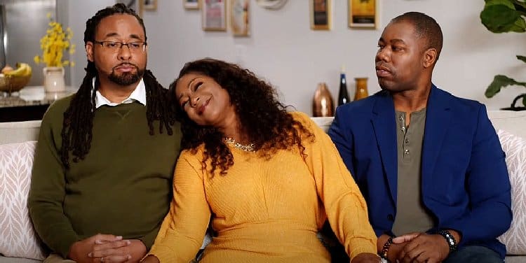 'Seeking Brother Husband': Kenya & Carl's Awkward Conversation | Soap Dirt