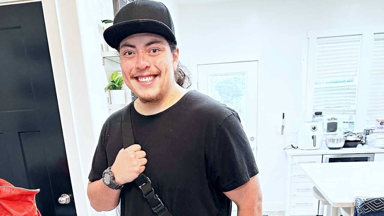 Sister Wives: Tony Padron Creeps Out Fans as Season 18 Rolls Along ...