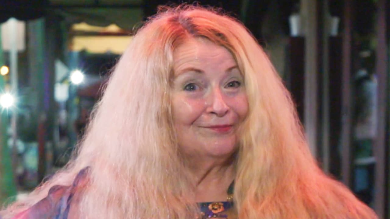 90 Day Fiance: Debbie Meets Her Match? | Soap Dirt