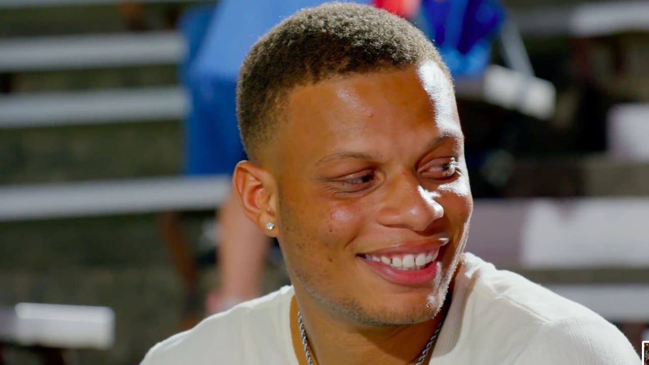 Farmer Wants A Wife: Farmer Jay and Grace Enjoy Friday Night Lights ...